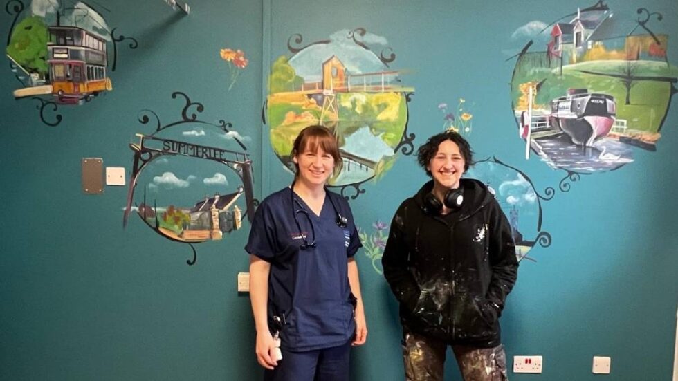 New mural picture perfect for older patients | NHS Lanarkshire