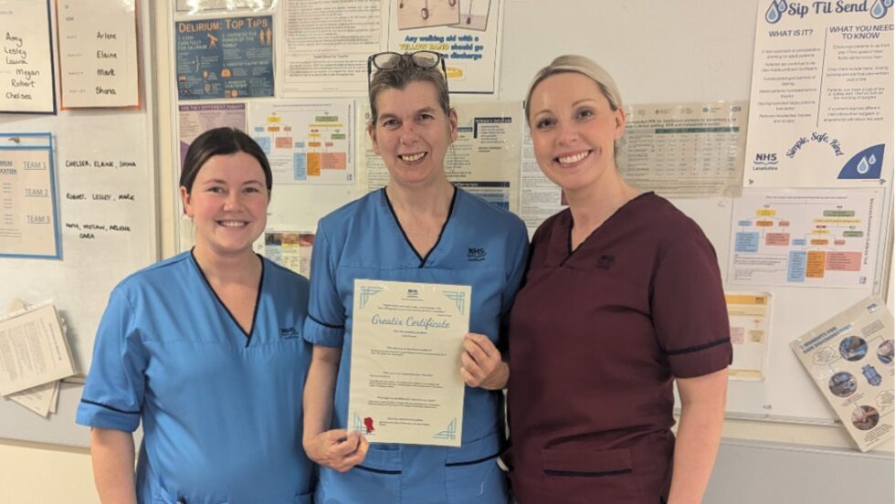 Staff nurse Lesley Bowman receives GREATix of the Month Award | NHS ...